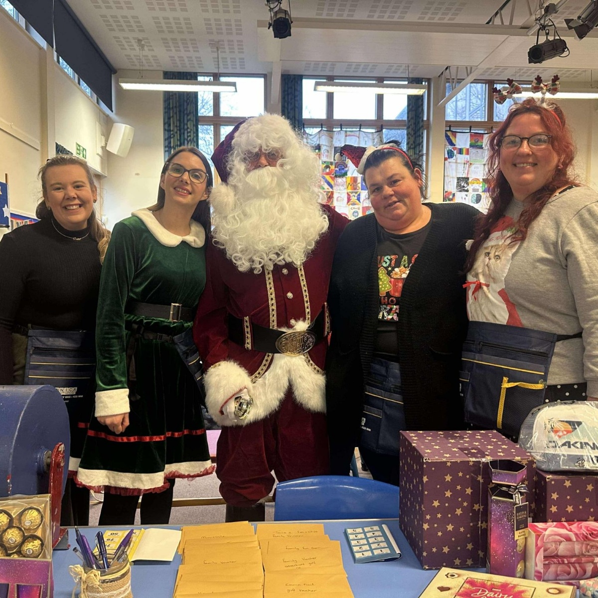 Waterside Primary School - Our fabulous Xmas Fayre!